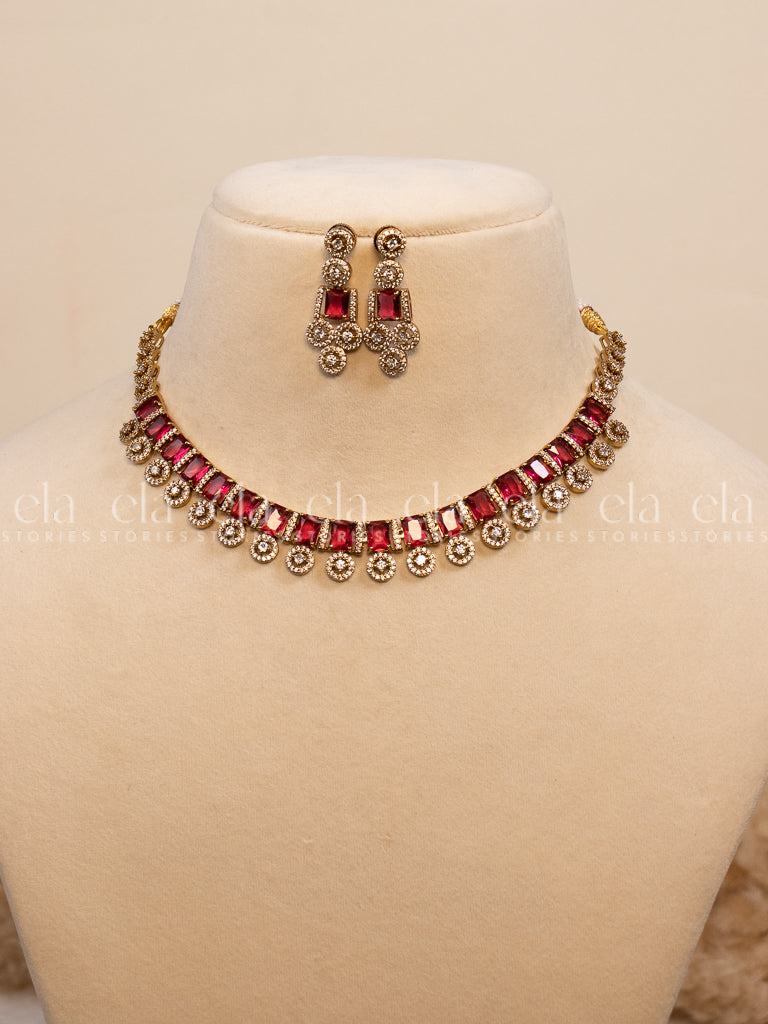 Minimal Bliss 48 - Ruby – Ela Stories